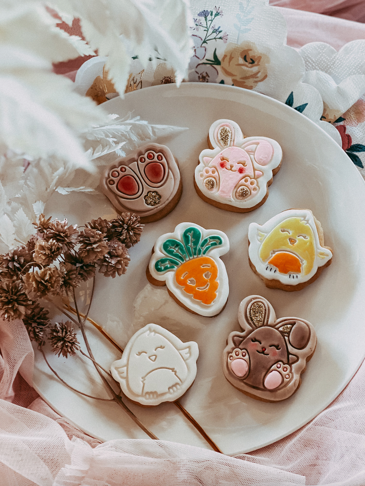 Bella & Lace makes Easter Cookies! – Bella and Lace